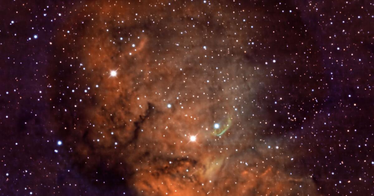 Tulip Nebula Sh2-101 | Telescope Live